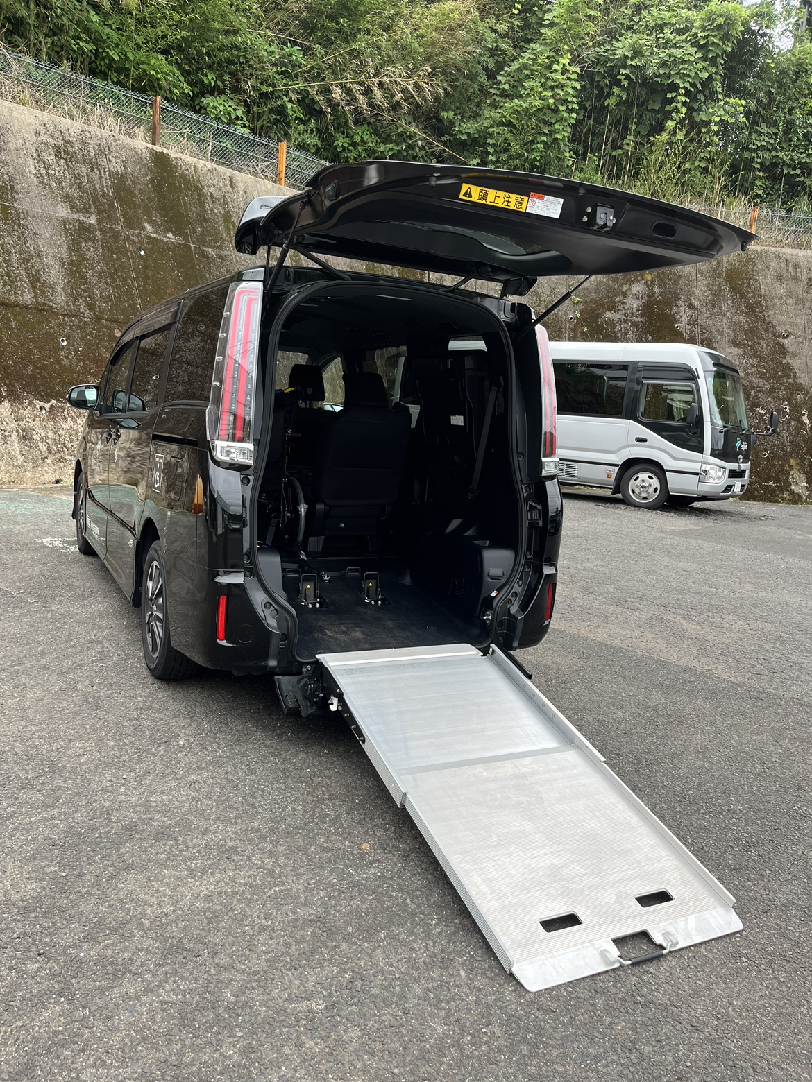 車両紹介｜AKタクシー｜長崎県佐世保市｜介護タクシー